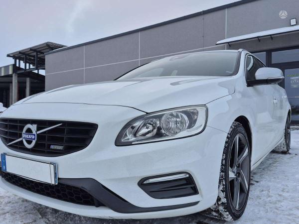 White Volvo V60 2014 in Raseiniai, with an engine capacity of 1.98 L and mileage of 257 thousand km for 7300 €, photo 2 on AUTOMOTO.COM.LV