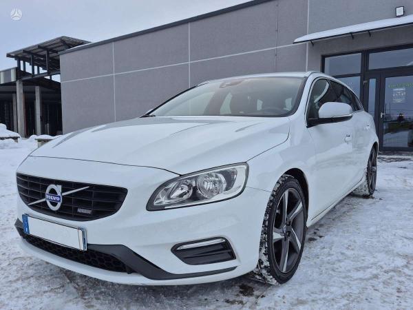 White Volvo V60 2014 in Raseiniai, with an engine capacity of 1.98 L and mileage of 257 thousand km for 7300 €, photo 7 on AUTOMOTO.COM.LV
