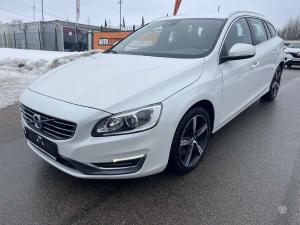 White Volvo V60 2014 in Kaunas, with an engine capacity of 1.97 L and mileage of 256 thousand km for 6950 €, photo 5 on AUTOMOTO.COM.LV