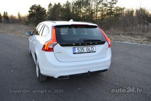 Белый Вольво B60 2014 в Таллин, объемом двигателя 2.00 л и пробегом 331 тыс. км за 5900 €, фото 3 на AUTOMOTO.COM.LV