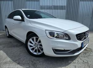 White Volvo V60 2014 in Tallinn, with an engine capacity of 2.00 L and mileage of 261 thousand km for 8290 €, photo  on AUTOMOTO.COM.LV