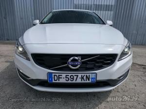Белый Вольво B60 2014 в Таллин, объемом двигателя 2.00 л и пробегом 261 тыс. км за 8290 €, фото 8 на AUTOMOTO.COM.LV