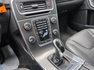 Белый Вольво B60 2014 в Таллин, объемом двигателя 2.00 л и пробегом 261 тыс. км за 8290 €, фото 18 на AUTOMOTO.COM.LV