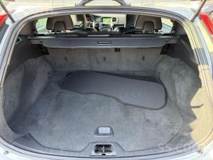 Balts Volvo V60 2014 Rīga, ar dzinēja tilpumu 2.00 L un nobraukumu 262 tūkst. km par 7390 €, foto 11 vietnē AUTOMOTO.COM.LV