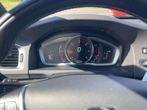 White Volvo V60 2014 in Kaunas, with an engine capacity of 1.96 L and mileage of 268 thousand km for 6950 €, photo 20 on AUTOMOTO.COM.LV