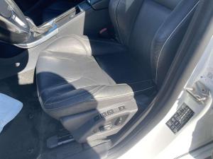 White Volvo V60 2014 in Kaunas, with an engine capacity of 1.96 L and mileage of 268 thousand km for 6950 €, photo 23 on AUTOMOTO.COM.LV