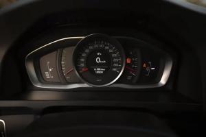 Balts Volvo V60 2014 Jelgava, ar dzinēja tilpumu 1.60 L un nobraukumu 198 tūkst. km par 6600 €, foto 12 vietnē AUTOMOTO.COM.LV