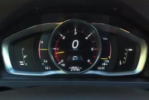 White Volvo V60 2014 in Riga, with an engine capacity of 2.40 L and mileage of 216 thousand km for 12490 €, photo 11 on AUTOMOTO.COM.LV