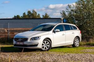 Белый Вольво B60 2014 в Рига, объемом двигателя 1.60 л и пробегом 240 тыс. км за 8495 €, фото 4 на AUTOMOTO.COM.LV