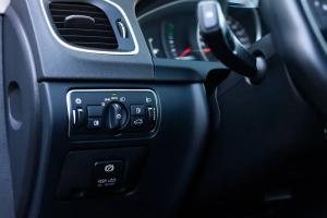 Белый Вольво B60 2014 в Рига, объемом двигателя 1.60 л и пробегом 240 тыс. км за 8495 €, фото 17 на AUTOMOTO.COM.LV