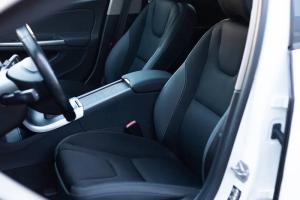 Белый Вольво B60 2014 в Рига, объемом двигателя 1.60 л и пробегом 240 тыс. км за 8495 €, фото 18 на AUTOMOTO.COM.LV