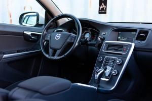 Белый Вольво B60 2014 в Рига, объемом двигателя 1.60 л и пробегом 240 тыс. км за 8495 €, фото 28 на AUTOMOTO.COM.LV