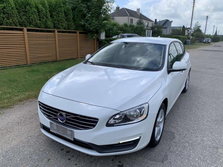 Balts Volvo V60 2014 Ukmergė, ar dzinēja tilpumu 1.56 L un nobraukumu 265 tūkst. km par 5200 €, foto 4 vietnē AUTOMOTO.COM.LV