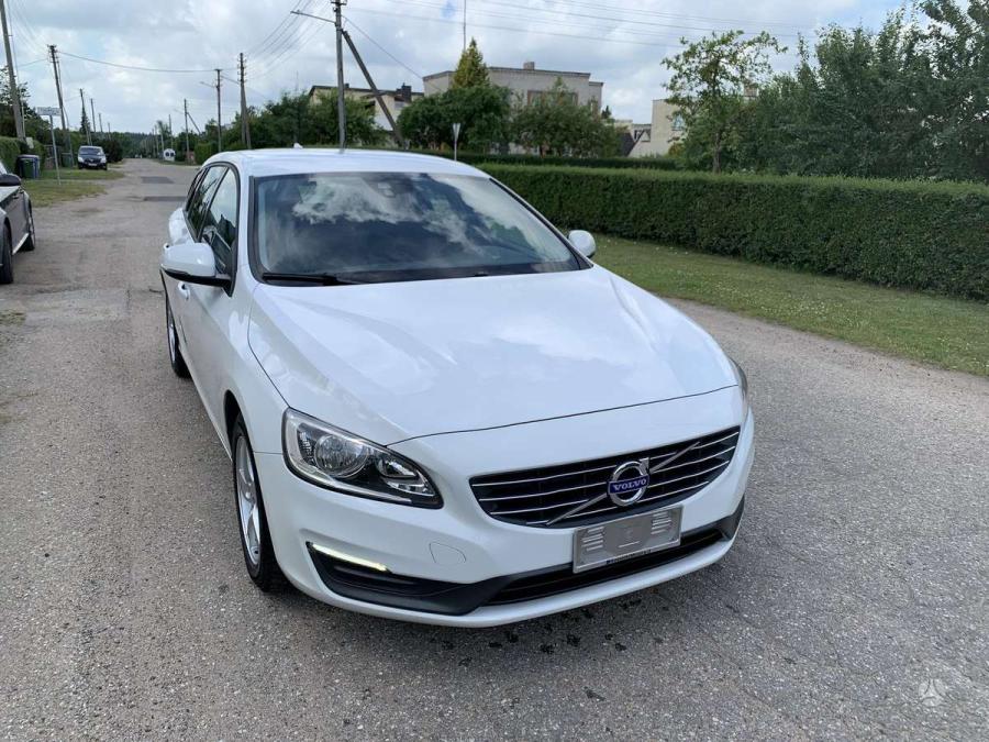 Balts Volvo V60 2014 Ukmergė, ar dzinēja tilpumu 1.56 L un nobraukumu 265 tūkst. km par 5200 €, foto 5 vietnē AUTOMOTO.COM.LV