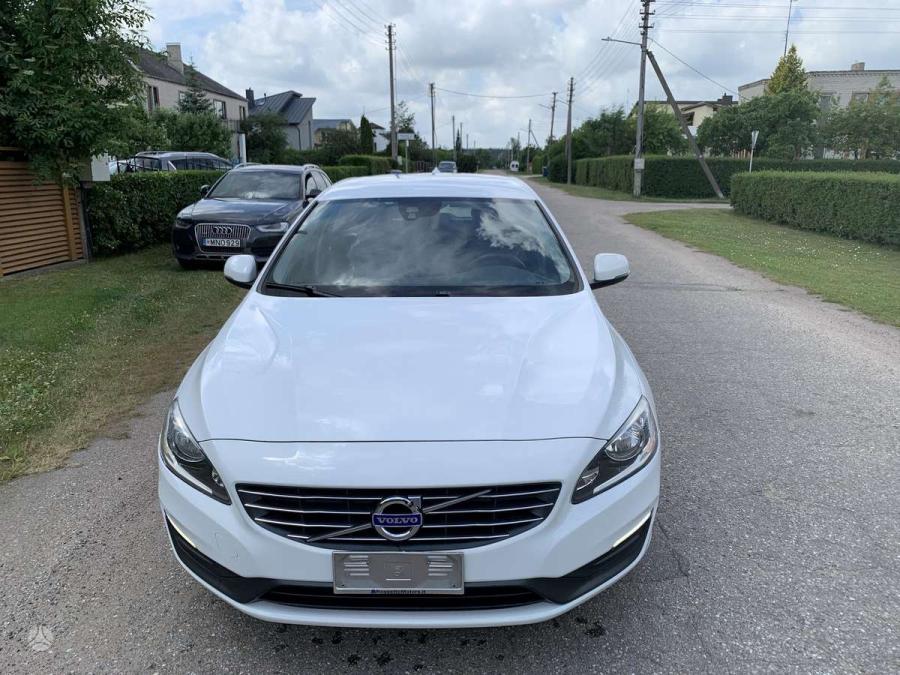 Balts Volvo V60 2014 Ukmergė, ar dzinēja tilpumu 1.56 L un nobraukumu 265 tūkst. km par 5200 €, foto 7 vietnē AUTOMOTO.COM.LV
