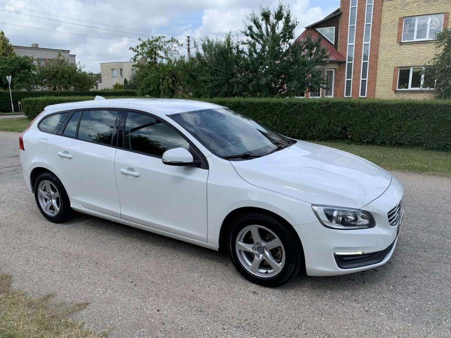 Balts Volvo V60 2014 Ukmergė, ar dzinēja tilpumu 1.56 L un nobraukumu 265 tūkst. km par 5200 €, foto 10 vietnē AUTOMOTO.COM.LV