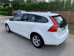Balts Volvo V60 2014 Ukmergė, ar dzinēja tilpumu 1.56 L un nobraukumu 265 tūkst. km par 5200 €, foto 16 vietnē AUTOMOTO.COM.LV