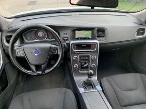 Balts Volvo V60 2014 Ukmergė, ar dzinēja tilpumu 1.56 L un nobraukumu 265 tūkst. km par 5200 €, foto 23 vietnē AUTOMOTO.COM.LV