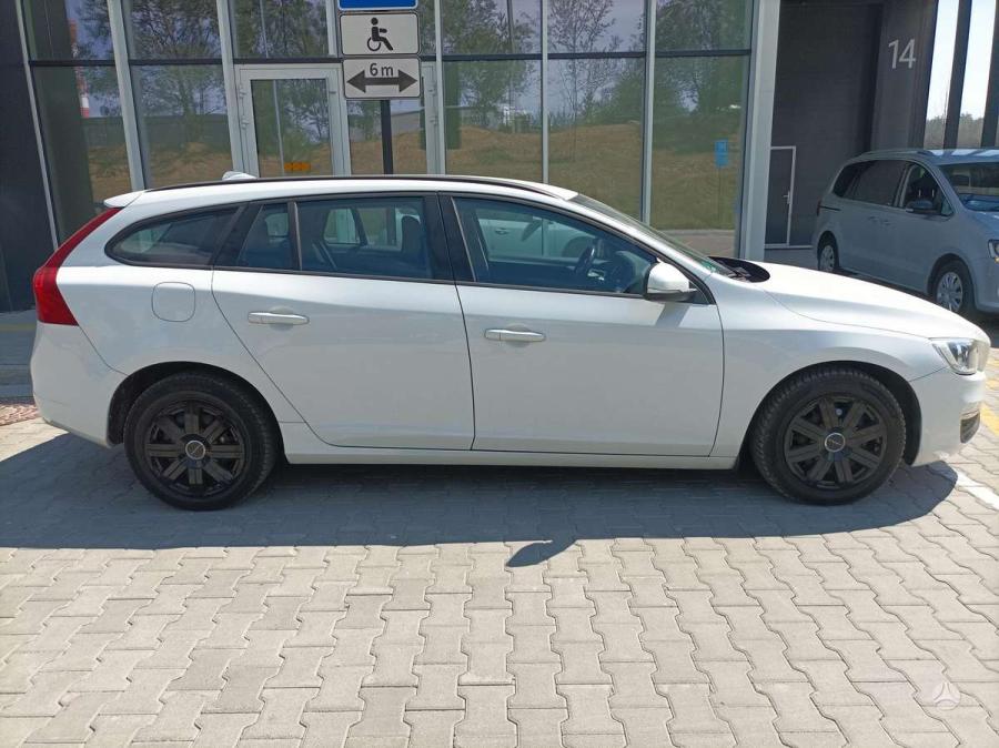 Белый Вольво B60 2014 в Вильнюс, объемом двигателя 1.98 л и пробегом 250 тыс. км за 6290 €, фото 4 на AUTOMOTO.COM.LV