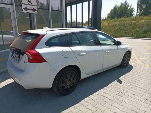 Белый Вольво B60 2014 в Вильнюс, объемом двигателя 1.98 л и пробегом 250 тыс. км за 6290 €, фото 8 на AUTOMOTO.COM.LV