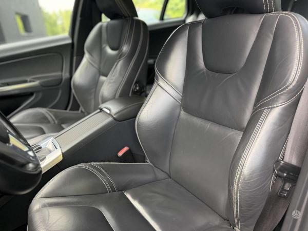 Balts Volvo V60 2014 Kazlų Rūda, ar dzinēja tilpumu 2.40 L un nobraukumu 304 tūkst. km par 7550 €, foto 9 vietnē AUTOMOTO.COM.LV