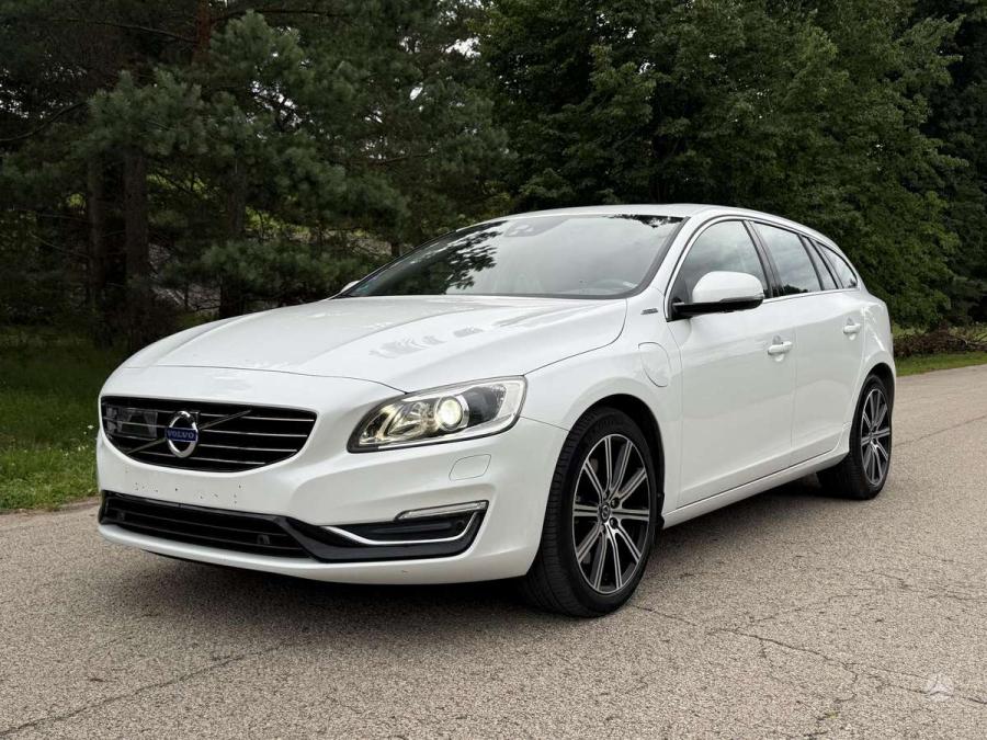 Белый Вольво B60 2014 в Каунас, объемом двигателя 2.40 л и пробегом 192 тыс. км за 7300 €, фото 1 на AUTOMOTO.COM.LV