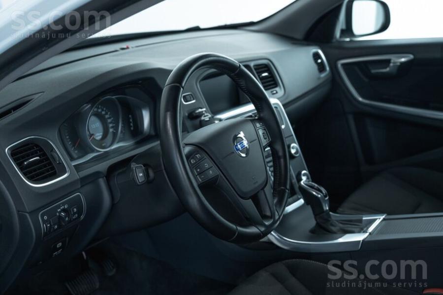 Белый Вольво B60 2014 в Рига, объемом двигателя 1.60 л и пробегом 163 тыс. км за 10900 €, фото 6 на AUTOMOTO.COM.LV