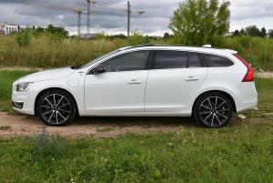 Balts Volvo V60 2014 Viļņa, ar dzinēja tilpumu 2.40 L un nobraukumu 269 tūkst. km par 6500 €, foto 8 vietnē AUTOMOTO.COM.LV
