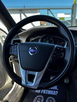 Balts Volvo V60 2014 Palanga, ar dzinēja tilpumu 1.97 L un nobraukumu 323 tūkst. km par 6450 €, foto 5 vietnē AUTOMOTO.COM.LV
