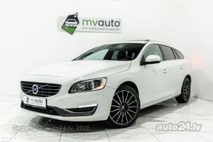 Balts Volvo V60 2014 Tallina, ar dzinēja tilpumu 2.40 L un nobraukumu 192 tūkst. km par 9990 €, foto 4 vietnē AUTOMOTO.COM.LV