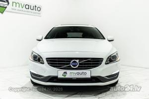 Balts Volvo V60 2014 Tallina, ar dzinēja tilpumu 2.40 L un nobraukumu 192 tūkst. km par 9990 €, foto 5 vietnē AUTOMOTO.COM.LV