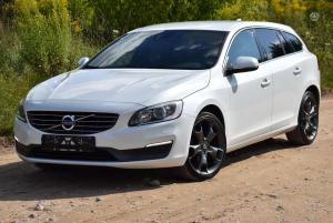 Balts Volvo V60 2014 Viļņa, ar dzinēja tilpumu 1.56 L un nobraukumu 268 tūkst. km par 6750 €, foto  vietnē AUTOMOTO.COM.LV