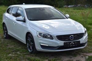 Balts Volvo V60 2014 Viļņa, ar dzinēja tilpumu 1.56 L un nobraukumu 268 tūkst. km par 6750 €, foto 7 vietnē AUTOMOTO.COM.LV