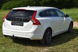 Balts Volvo V60 2014 Viļņa, ar dzinēja tilpumu 1.56 L un nobraukumu 268 tūkst. km par 6750 €, foto 8 vietnē AUTOMOTO.COM.LV