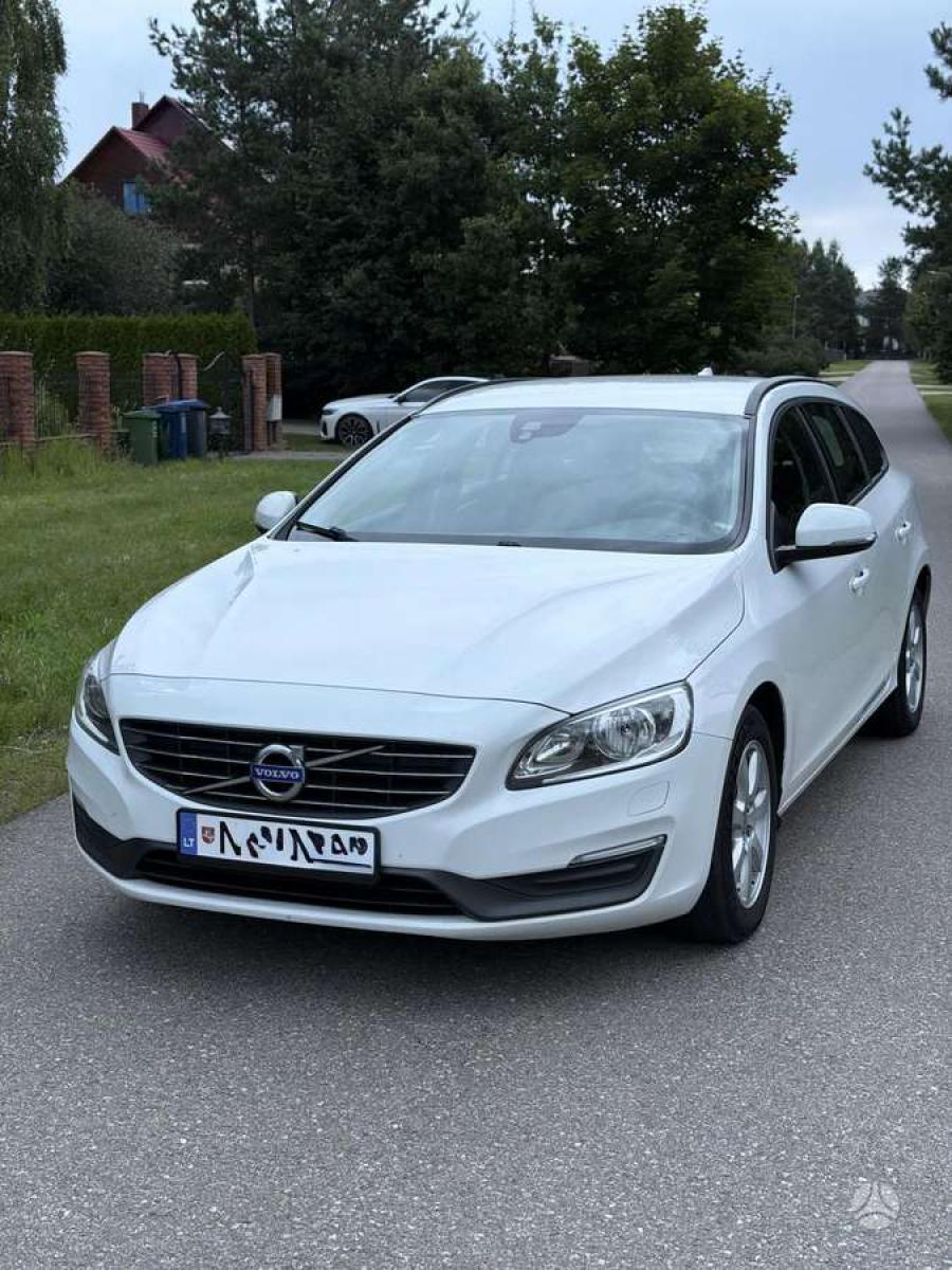 Balts Volvo V60 2014 Viļņa, ar dzinēja tilpumu 1.56 L un nobraukumu 350 tūkst. km par 4999 €, foto 1 vietnē AUTOMOTO.COM.LV