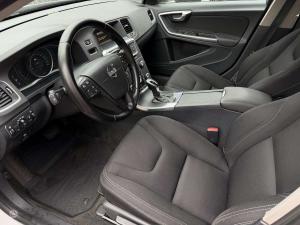 Balts Volvo V60 2014 Viļņa, ar dzinēja tilpumu 1.56 L un nobraukumu 350 tūkst. km par 4999 €, foto 7 vietnē AUTOMOTO.COM.LV
