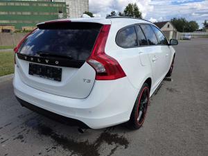 Balts Volvo V60 2014 Kretinga, ar dzinēja tilpumu 1.60 L un nobraukumu 225 tūkst. km par 4300 €, foto 6 vietnē AUTOMOTO.COM.LV