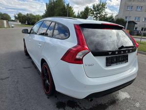Balts Volvo V60 2014 Kretinga, ar dzinēja tilpumu 1.60 L un nobraukumu 225 tūkst. km par 4300 €, foto 7 vietnē AUTOMOTO.COM.LV