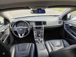 Balts Volvo V60 2014 Kretinga, ar dzinēja tilpumu 1.60 L un nobraukumu 225 tūkst. km par 4300 €, foto 13 vietnē AUTOMOTO.COM.LV
