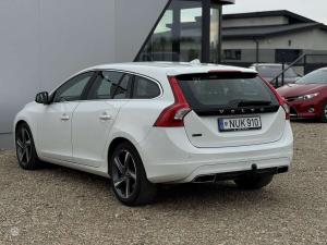 White Volvo V60 2014 in Siauliai, with an engine capacity of 1.97 L and mileage of 388 thousand km for 6100 €, photo 9 on AUTOMOTO.COM.LV
