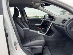 White Volvo V60 2014 in Siauliai, with an engine capacity of 1.97 L and mileage of 388 thousand km for 6100 €, photo 13 on AUTOMOTO.COM.LV