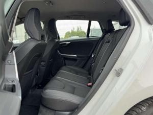 White Volvo V60 2014 in Siauliai, with an engine capacity of 1.97 L and mileage of 388 thousand km for 6100 €, photo 15 on AUTOMOTO.COM.LV
