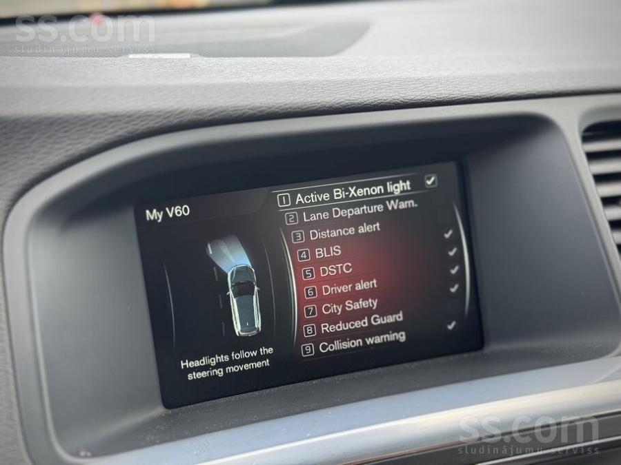 Balts Volvo V60 2014 Jelgava, ar dzinēja tilpumu 2.40 L un nobraukumu 223 tūkst. km par 9300 €, foto 20 vietnē AUTOMOTO.COM.LV