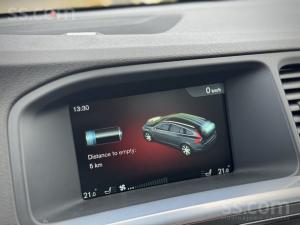 Balts Volvo V60 2014 Jelgava, ar dzinēja tilpumu 2.40 L un nobraukumu 223 tūkst. km par 9300 €, foto 21 vietnē AUTOMOTO.COM.LV
