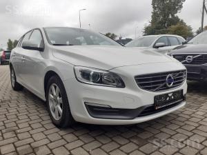 White Volvo V60 2014 in Riga, with an engine capacity of 2.40 L and mileage of 185 thousand km for 10500 €, photo 3 on AUTOMOTO.COM.LV