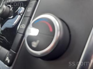 White Volvo V60 2014 in Riga, with an engine capacity of 2.40 L and mileage of 185 thousand km for 10500 €, photo 10 on AUTOMOTO.COM.LV