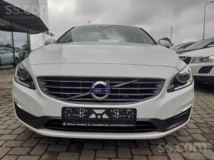 White Volvo V60 2014 in Riga, with an engine capacity of 2.40 L and mileage of 185 thousand km for 10500 €, photo 15 on AUTOMOTO.COM.LV