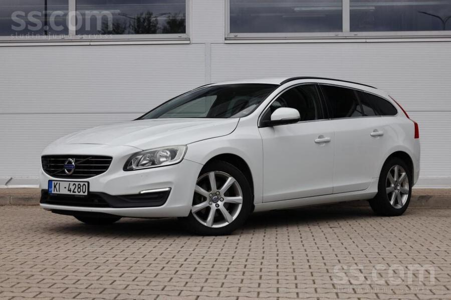 White Volvo V60 2015 in Riga, with an engine capacity of 2.00 L and mileage of 0 thousand km for 7495 €, photo 1 on AUTOMOTO.COM.LV