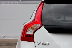 White Volvo V60 2015 in Riga, with an engine capacity of 2.00 L and mileage of 0 thousand km for 7495 €, photo 6 on AUTOMOTO.COM.LV