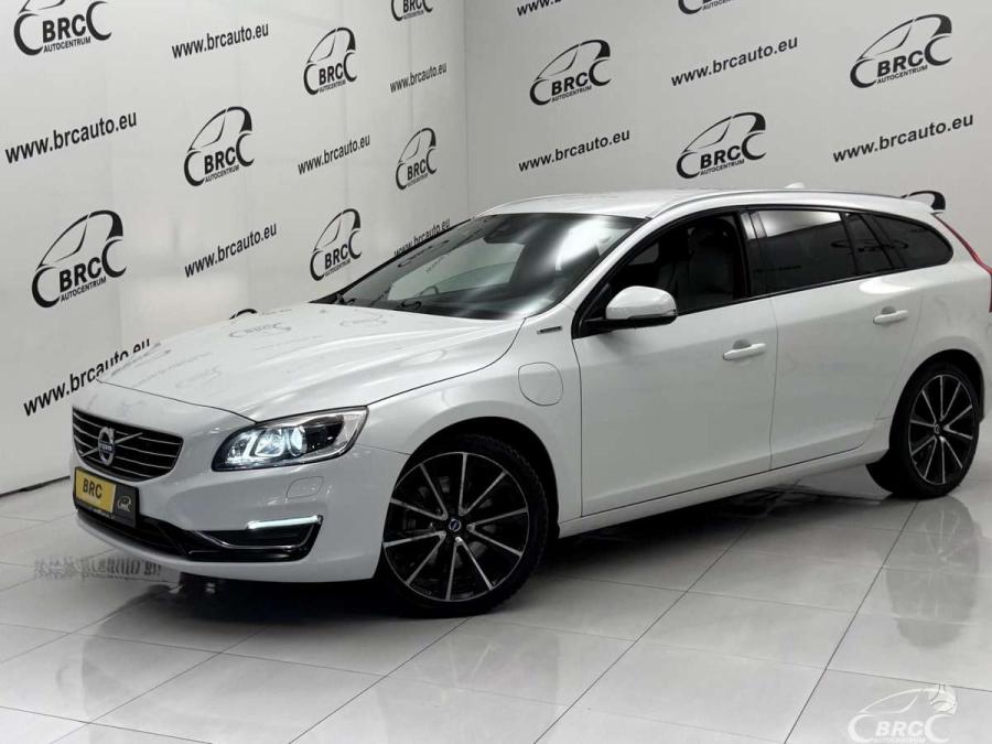 Balts Volvo V60 2015 Viļņa, ar dzinēja tilpumu 2.40 L un nobraukumu 216 tūkst. km par 7500 €, foto 1 vietnē AUTOMOTO.COM.LV